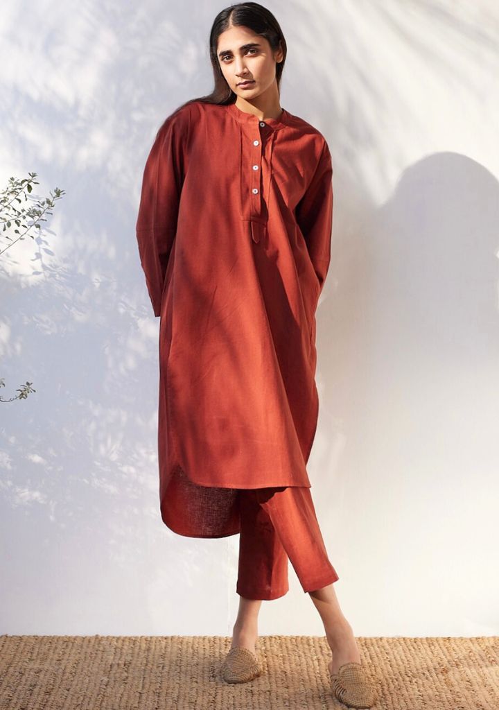 Amber Set – NETE.IN