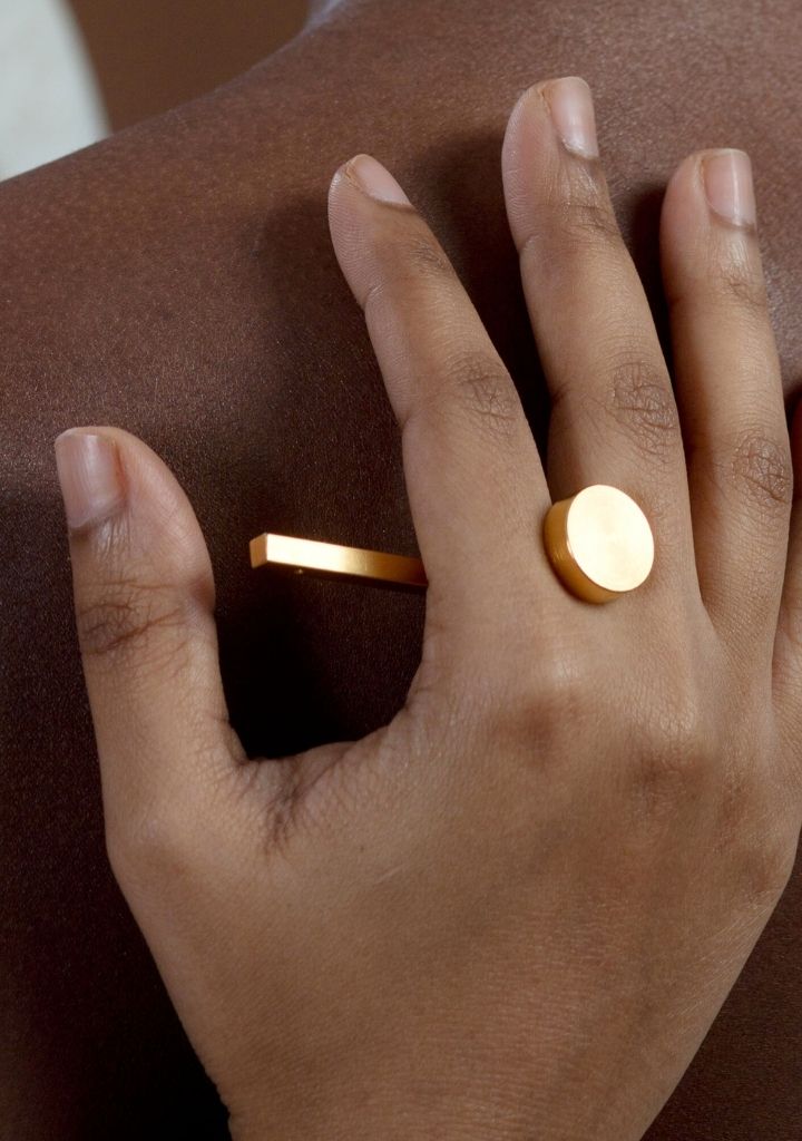 Bar Circle Ring – NETE.IN