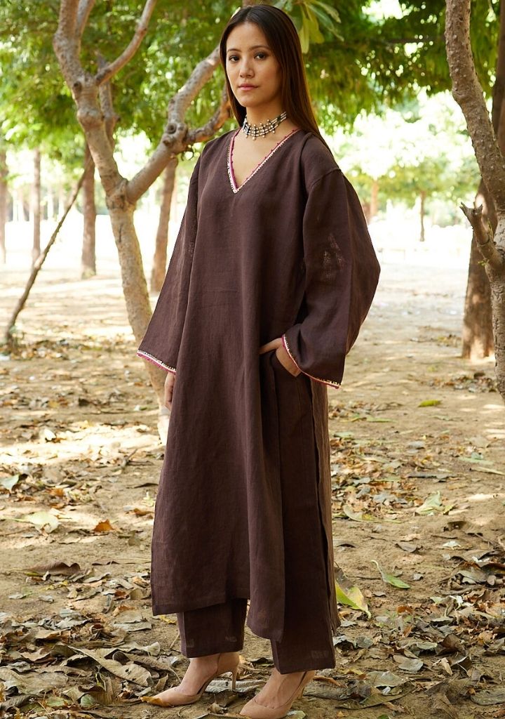 Nisa Set – NETE.IN