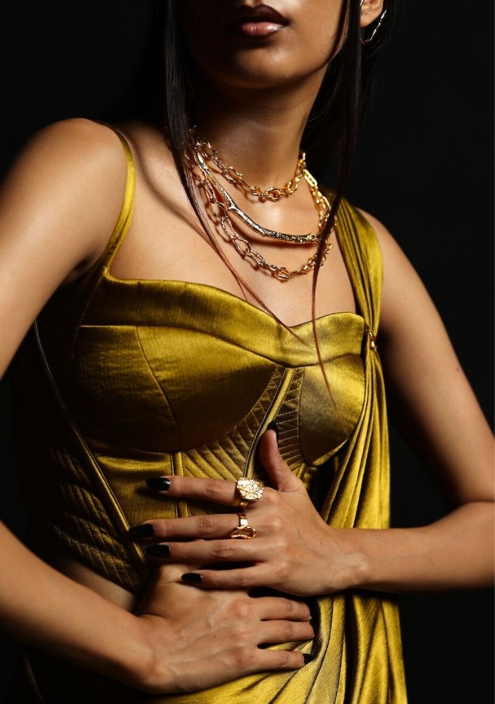 Oak Square Ring – NETE.IN