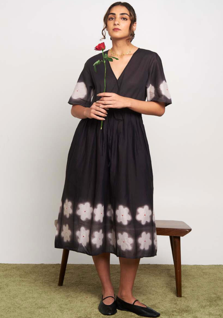 Hana Clamp Dress – NETE.IN