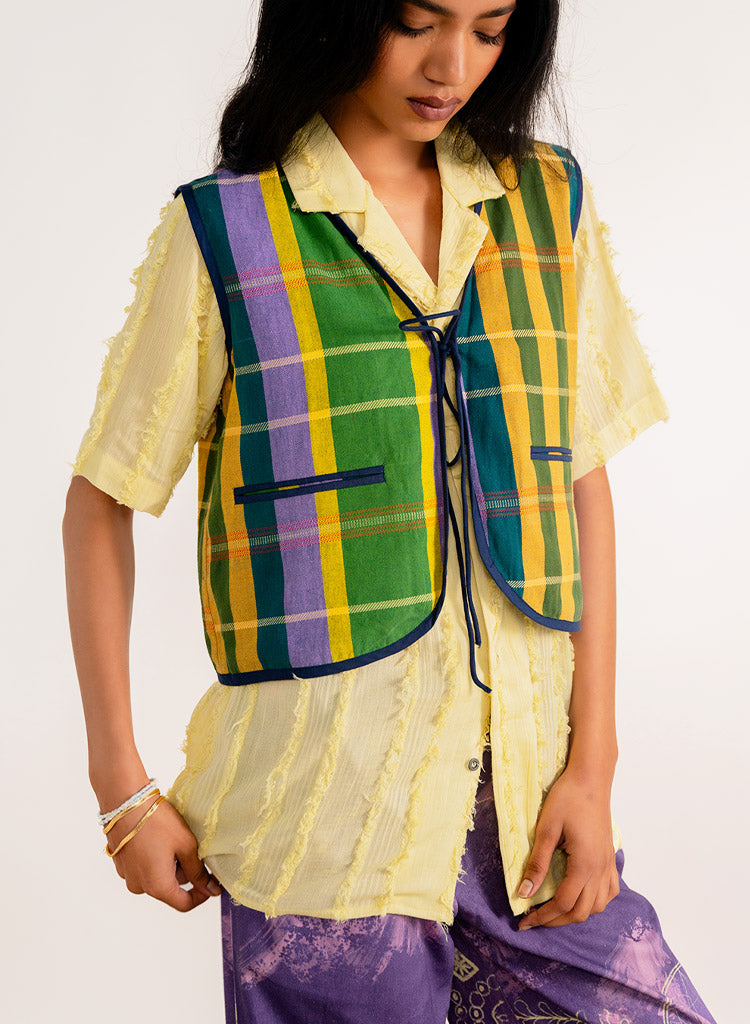 Pichha Vest – NETE.IN