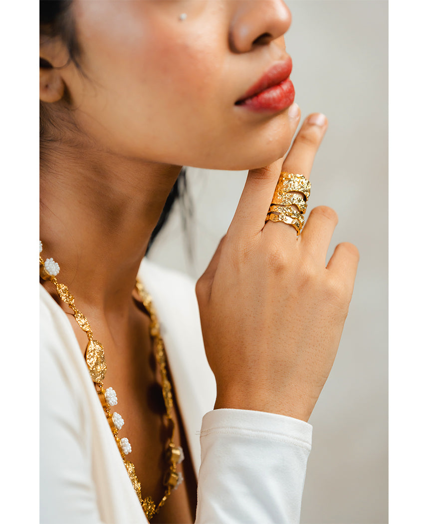 Aabha Ring – NETE.IN