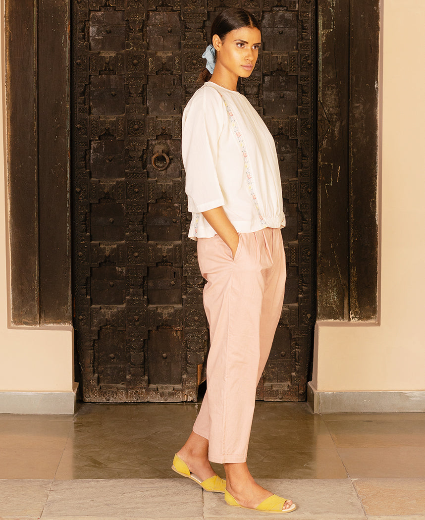 Sara Pants – NETE.IN